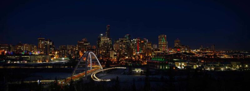 Edmonton: Festive Private Christmas Walking Tour - Key Points