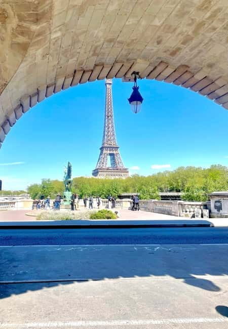 Eiffel Tower Tour to Les Invalides plus Boat Ride on the Seine River - Highlights of the Sightseeing Stops