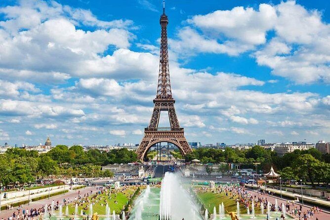 Eiffel Tower Via Lift With Representative Assistance - Unlocking the Eiffel Tower: A Practical Review of the Via Lift With Representative Assistance Tour