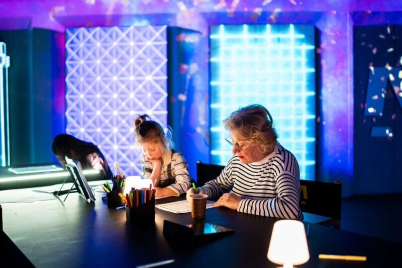 Eindhoven: Motion Experience Light Art Playground Ticket - FAQ