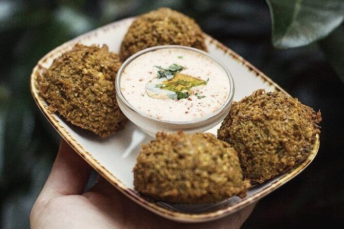 Eixample Unwrapped A Vegan Tour in Barcelona - Key Points