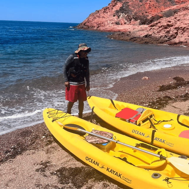 El Colorado: beach tour and hiking in Cerro Colorado - Key Points