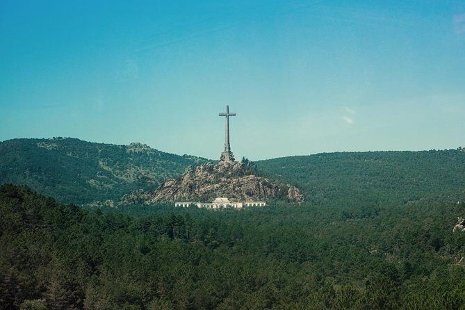 El Escorial, Valley & Segovia day tour from Madrid - Frequently Asked Questions