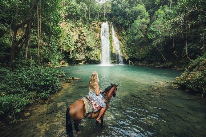 El Limón Waterfall Guided Hike and Horseback Adventure in RD - Authenticity and the Experience