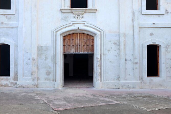 El Morro and San Cristobal Castles Old San Juan Walking Tour - Exploring the Itinerary: What You Can Expect