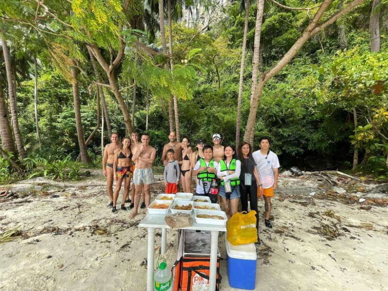 El Nido: Island Hopping and Snorkeling Private Boat Tour - The Itinerary: An In-Depth Look