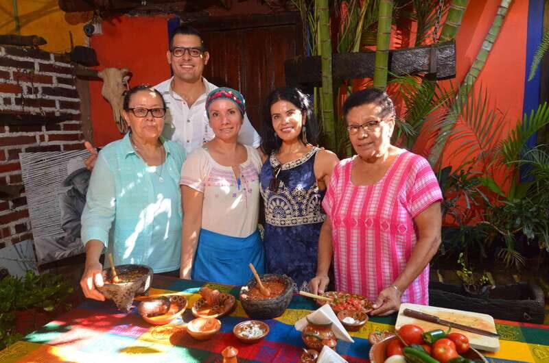 El Quelite: Molcajete Salsa and Tortilla Making Workshop - Key Points
