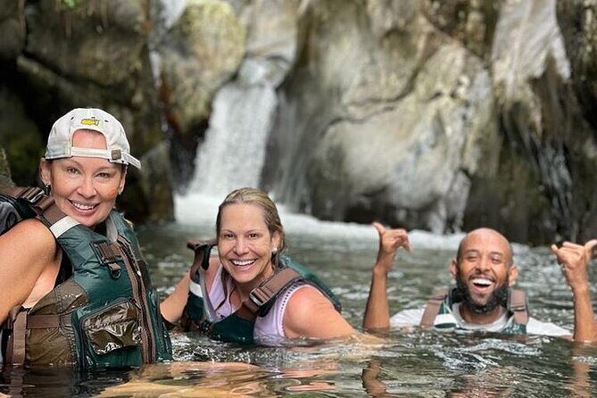 El Yunque Small Group Tour with Luquillo Lunch Stop and Transport - Key Points