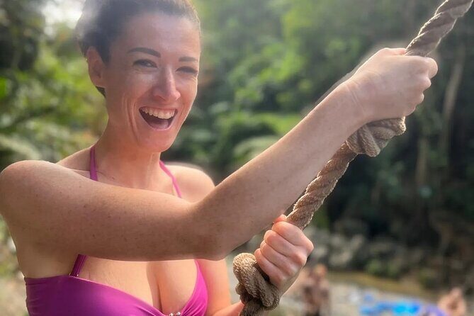 El Yunque Tour with Luquillo Lunch Stop and Transport: 6 ppl Max - Key Points