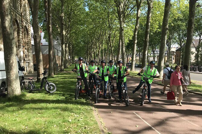 Electric 2-wheeler tour of the Chateau Park and Gardens - Breakdown of the Itinerary