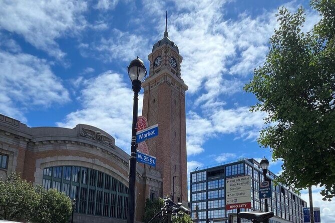 Electric Bike Tour in Cleveland - Key Points