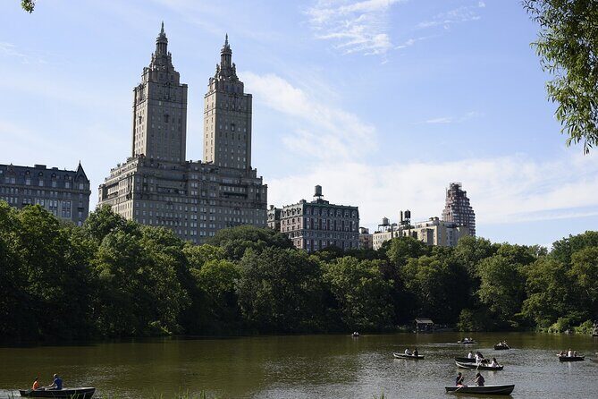 Electric Scooter Tour of Central Park in Spanish - Group Size and Logistics