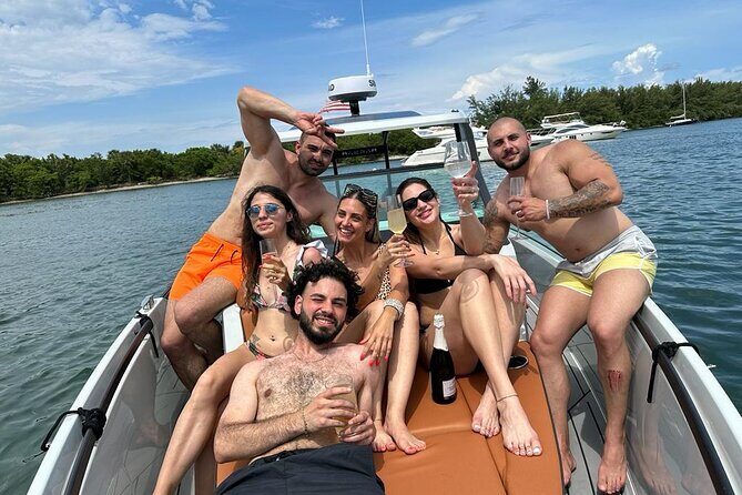 ELEGANT LUXURY MOTOR YACHT PARTY (*No Hidden Fees*) - Practical Details and Tips