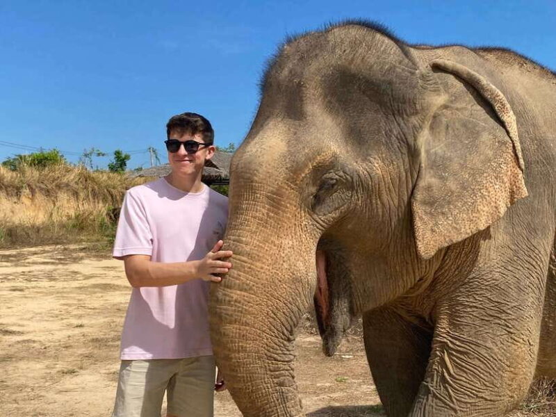 Elephant Sanctuary & Floating Village Private Tour - Key Points