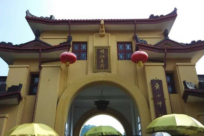 Elephant Trunk Hill and Duxiu Peak Guilin Private Day Tour - Climbing Duxiu Mountain