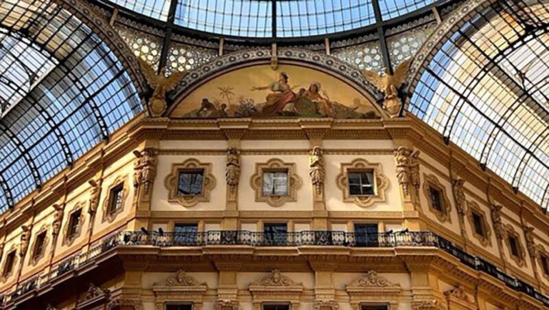 Elevated Ecstasy: Duomo Discovery & Rooftop Marvels! - Key Points