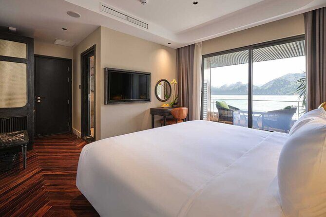 Elite of the Seas - 2d/1n - High-End class Halong Bay-Lan Ha Bay - An In-Depth Look at the Itinerary