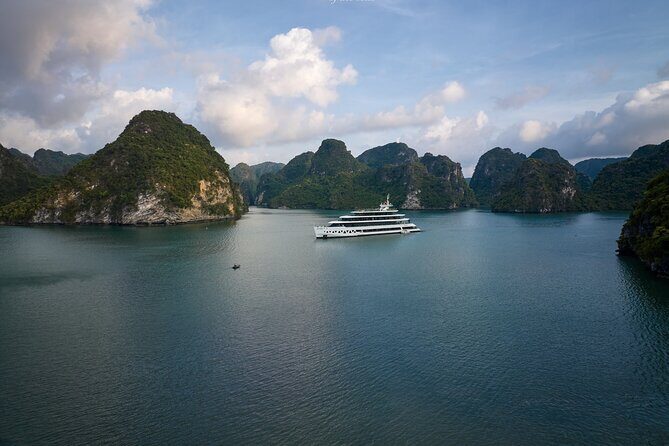 Elite of the Seas 2D1N Ultimate Luxury Cruise through Lan Ha Bay - Key Points