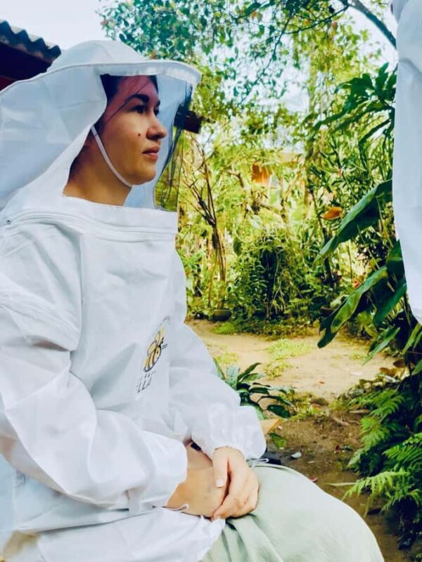 Ella: Honey Bee Farm Tour & Local Honey Tasting Experience - Frequently Asked Questions