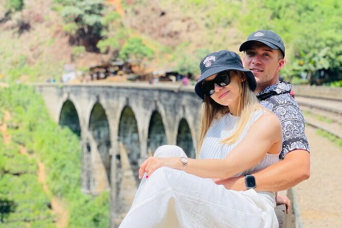 Ella Private Day Tour with Train Ride and Visit to Nine Arch - Key Points