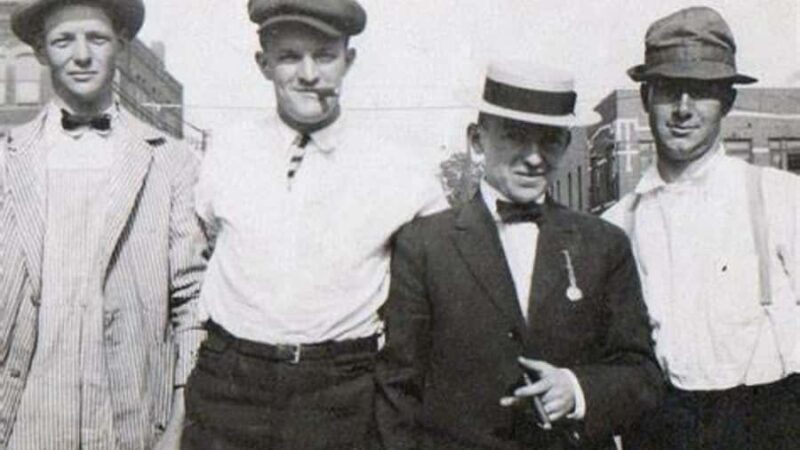 Ellis Island Family History Tour: Walk with your ancestors - Considerations and Practical Tips