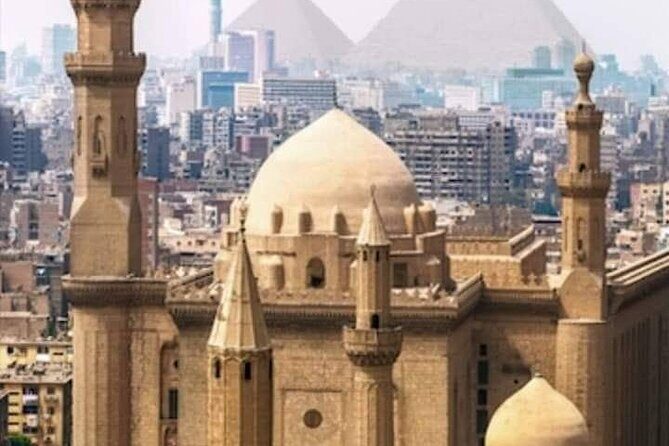 Emam ElShafei , Mosques of Ala-Elbayt and Khan Elkhalili Market - Authenticity and Value for Travelers