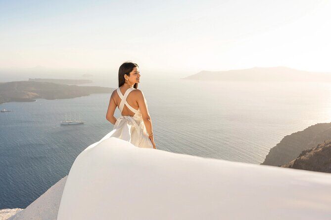 Set out on a Flying Dress Photoshoot in Santorini - Who Should Consider This Experience?