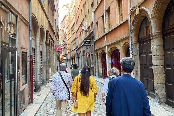 Embark on an aperitif journey through the old town - Practical Details and Value