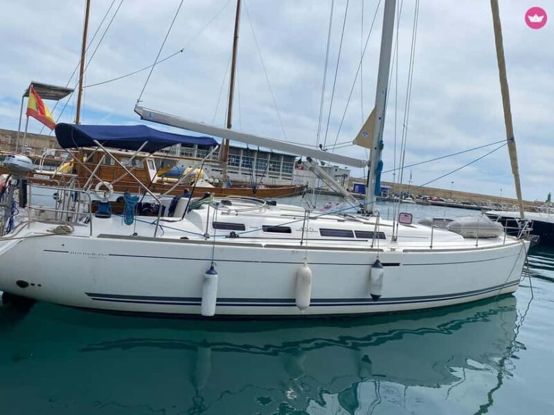 Embark on an unforgettable boat adventure around Baiona Bay! - Practicalities: What to Expect Day-of