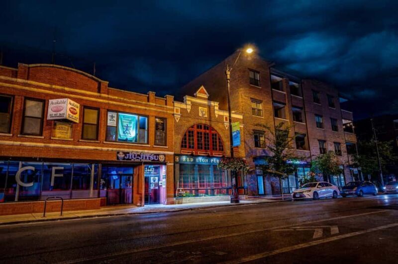 Embers of the Windy City: Chilling Chicago Ghost Tours - Exploring Chicago’s Haunted Side: What to Expect