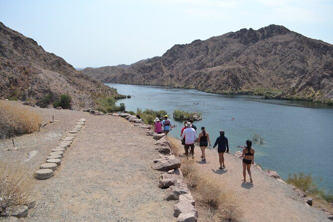 Emerald Cave Express Kayak Tour from Las Vegas - Guides and Their Role in Enhancing the Experience