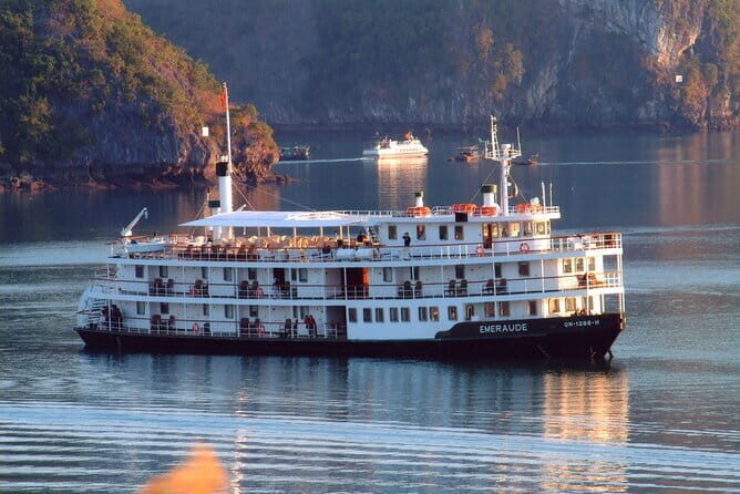 Emeraude Cruise 2 days 1 night Ha Long Bay Tour - Introduction: The Allure of Ha Long Bay with Emeraude Cruise