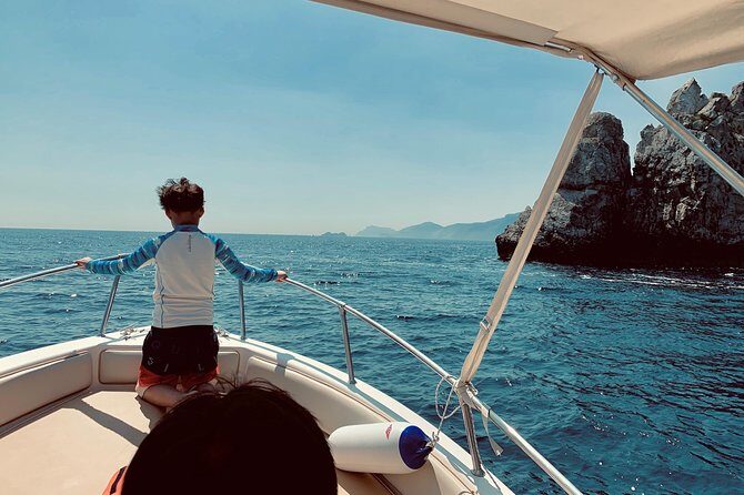 EN 21 boat rental without license on the Amalfi coast - What to Expect: A Day of Freedom, Scenery, and Serenity