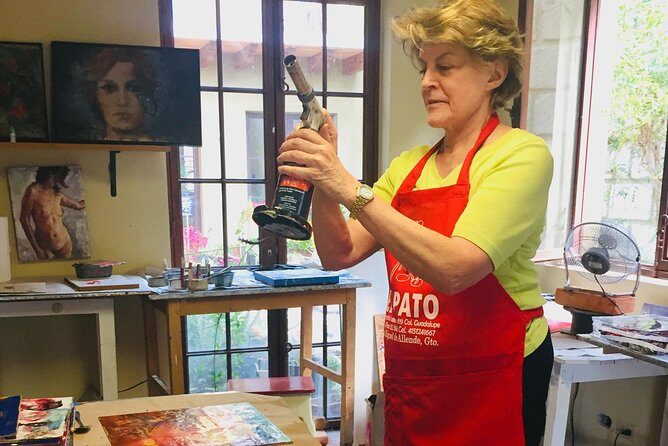 Encaustic painting workshops with Ezshwan Winding - The Price and What You Get