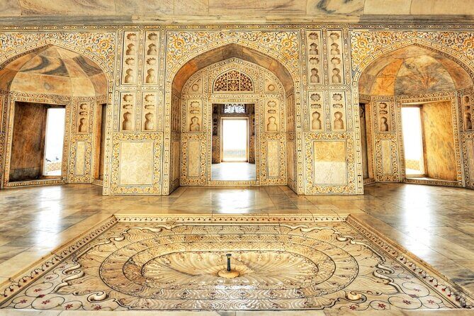 Enchanting Taj Mahal Same Day Tour by Gatiman Train From Delhi - A Balanced Look at the Experience