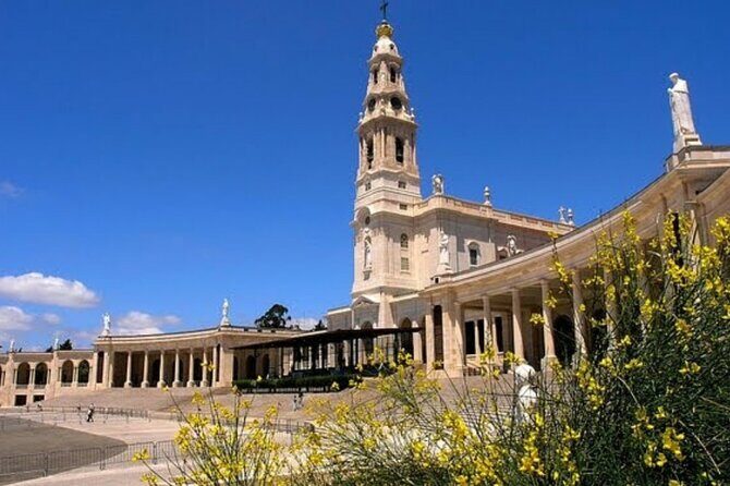 Enchantments of the Sanctuary of Fatima Batalha and Obidos in Lisbon - Transportation and Comfort