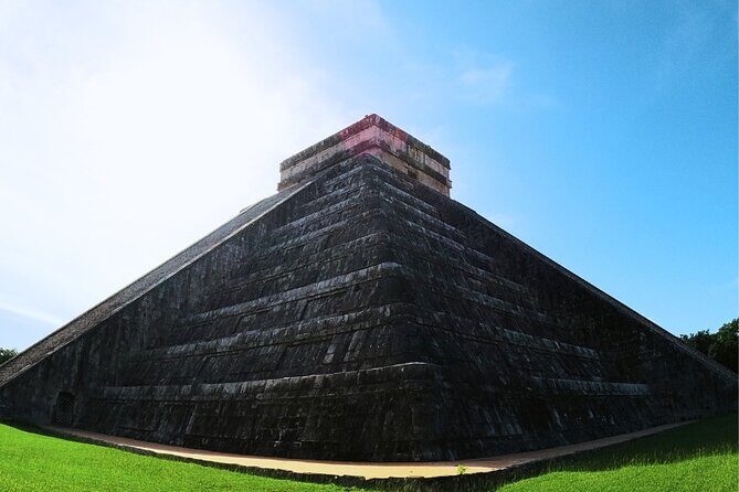 English and Spanish Guide Chichen Itza First Access - Key Points