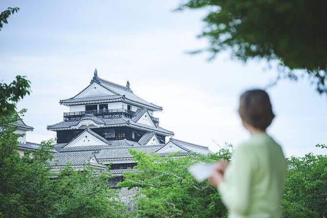 English Haiku Experience at Matsuyama Castle - Key Points