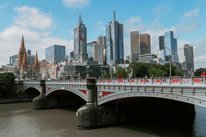 English Melbourne Walking Tour - St Paul’s Cathedral
