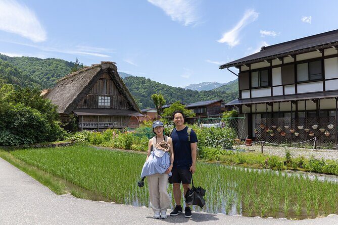 ENGLISH SPEAKING GUIDE - Private Half-Day Tour to Shirakawago - Key Points