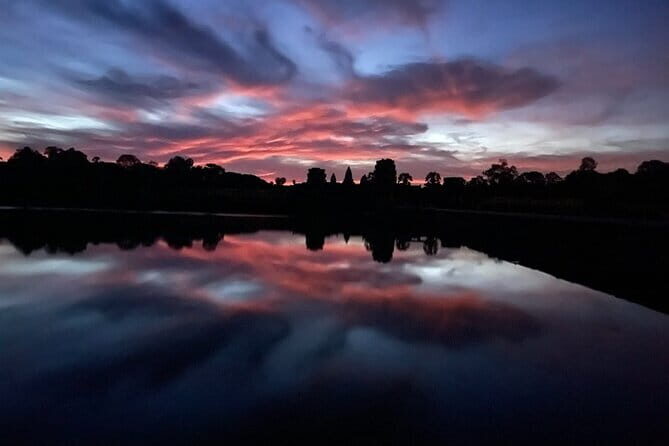 English-Speaking Local Guide for Angkor Wat Day Tour - Practical Considerations