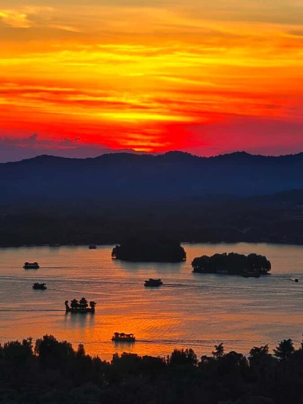 Enjoy Hangzhou Like Lords: West Lakes Boat, Tea, Painting - Tea Tasting: Sipping Serenity