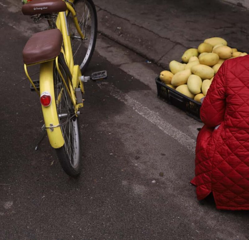 Enjoy Hanoi with a Street Photographer - Meet Your Guide and Set Expectations