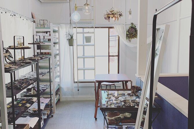 Enjoy making Sashiko needle mountain (Japanese embroidery) - Who Should Consider This Experience?