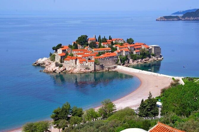 Enjoy Private Transfers by Car or Van from Tivat Airport to Kotor or Budva - Who Is This Transfer Best For?