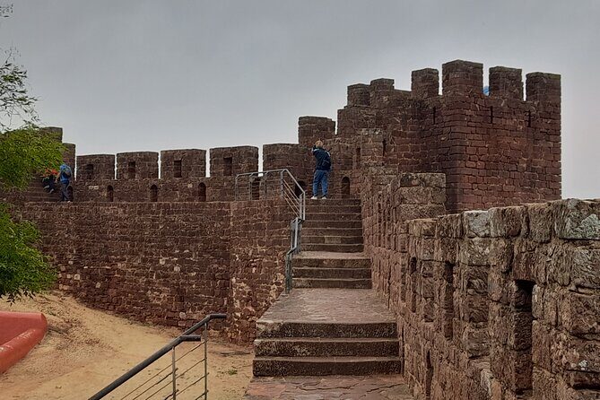 Enjoy Silves Castle & Lagos and Ponta Da Piedade Private Tour - Discover the Charm of Silves