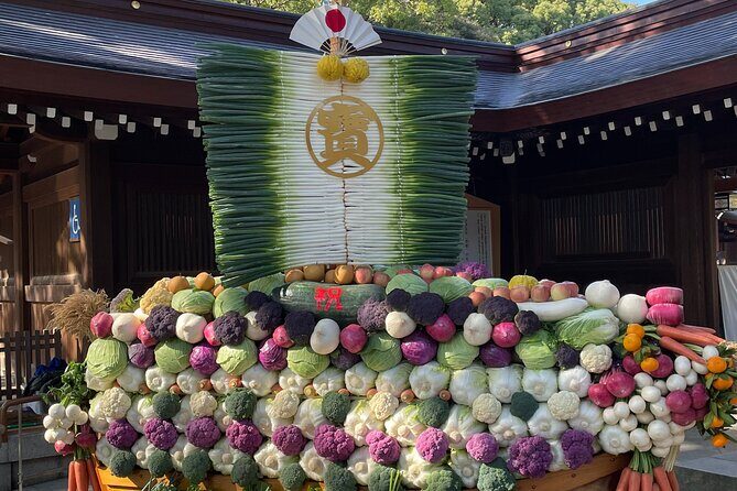 "Enjoy Tokyo Tour" Harajuku Meiji-jingu & Delicious Sake Tasting - Exploring the Meiji Jingu Shrine: A Walk Through Tokyo’s Spiritual Heart