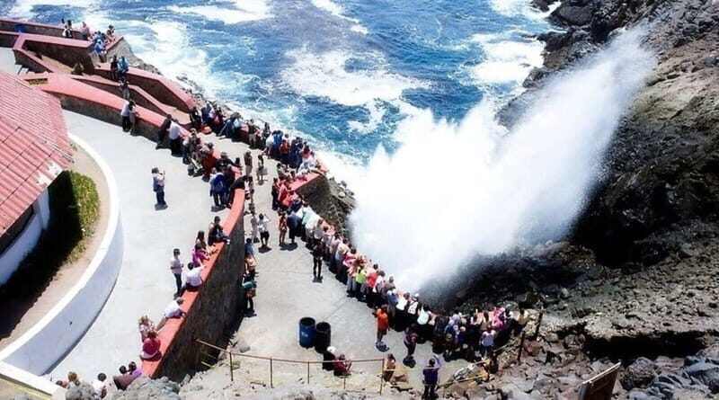 Ensenada: La Bufadora Guided Tour with Tequila Tasting - A detailed look at the experience