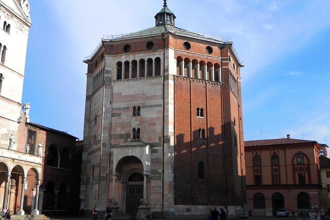 Entrance Torrazzo + Baptistery - The Sum Up