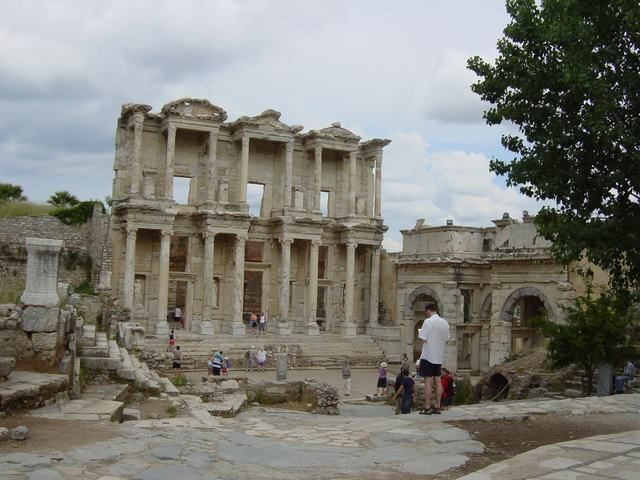 Ephesus: Full-Day Tour with Terrace Houses Visit - What Makes This Tour Stand Out?